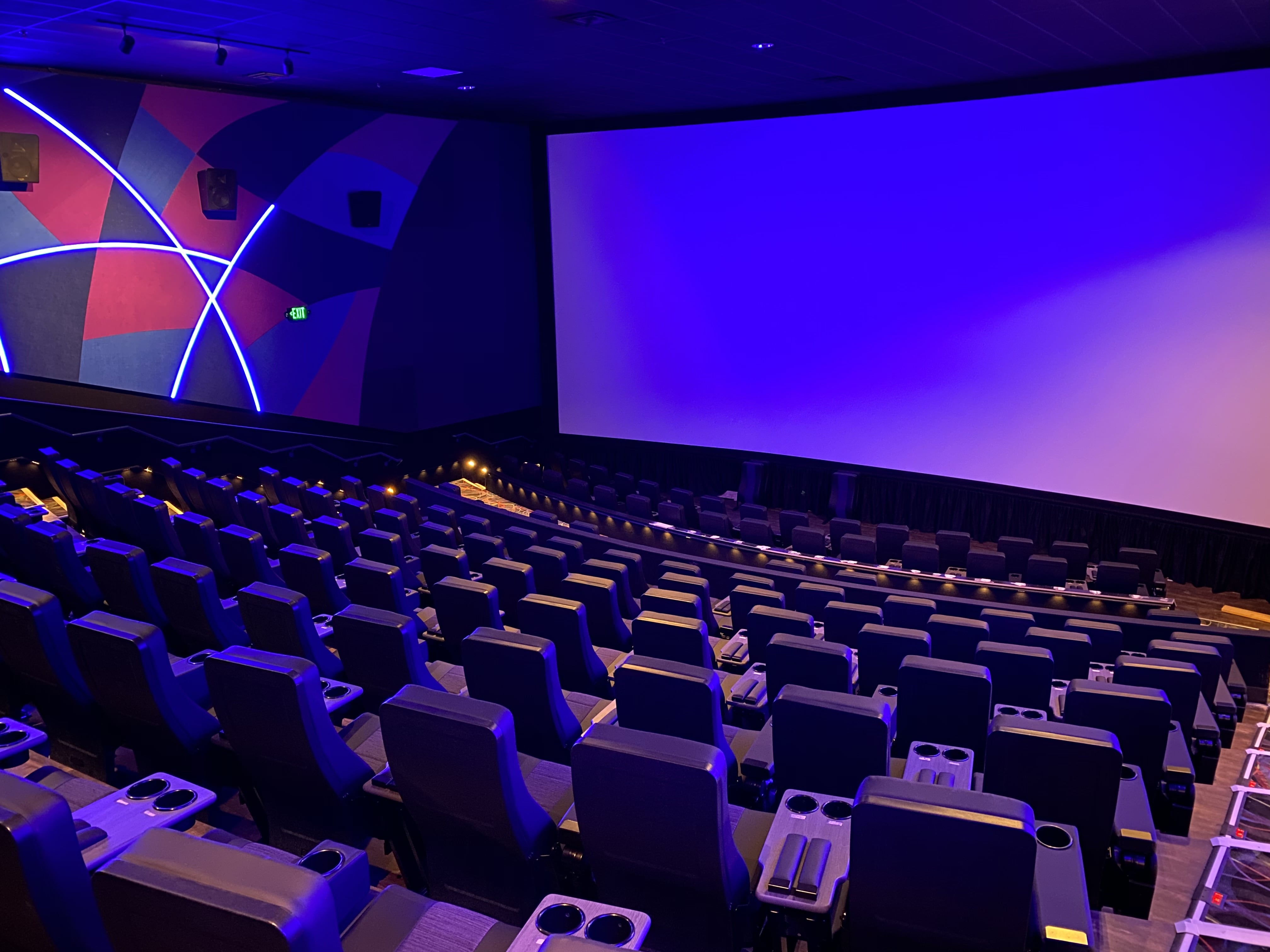 Contact - CineLux Gilroy Café & Lounge